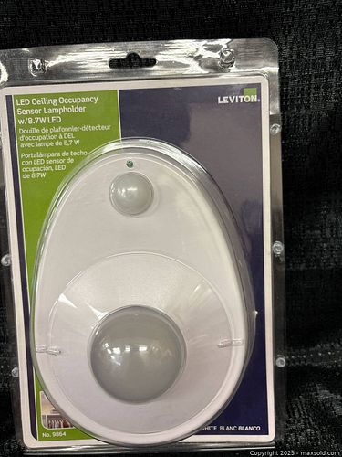 Leviton LED Ceiling Occupancy Sensor Lampholder | Maxsold