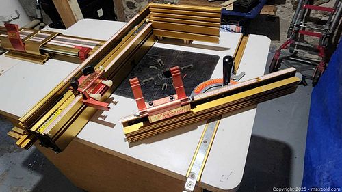 Incra router table top with LS Positioner fence system | Maxsold