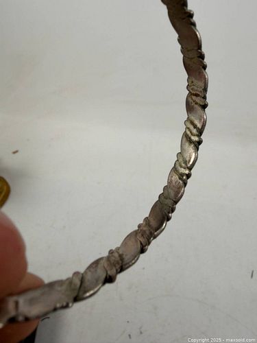 Made in Mexico twisted wire bracelet | Maxsold