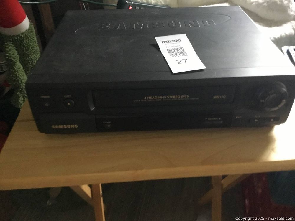 Samsung VCR Tape Player | Maxsold