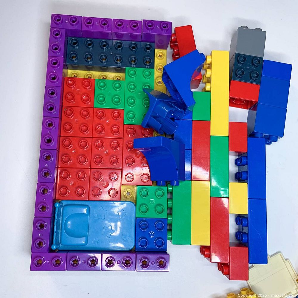 5.2 lb assorted LEGO Duplo bricks | Maxsold