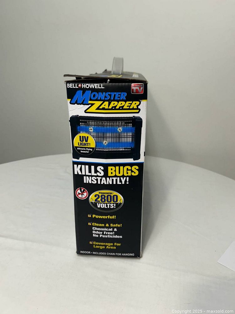 Bell + Howell Monster Zapper bug zapper with manual | Maxsold