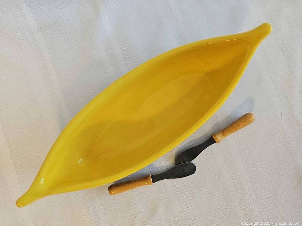 Maxwell Pottery Canoe on a Lake Dip Set | Russell (Ontario, Canada ...