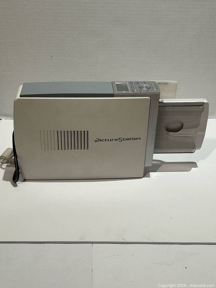 Sony Picture Station DPP-EX50 dye-sub photo printer with cables | Maxsold