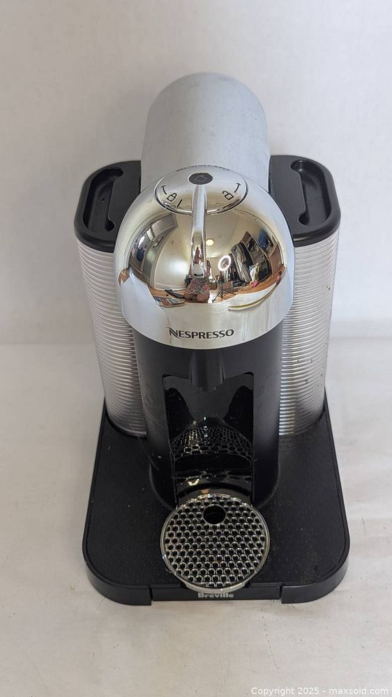 Nespresso by Breville espresso machine, black chrome | Maxsold