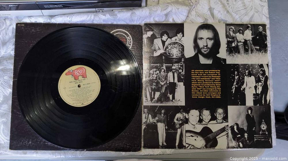 ABBA & Bee Gees 12-inch Vinyl LPs, 6 | Maxsold