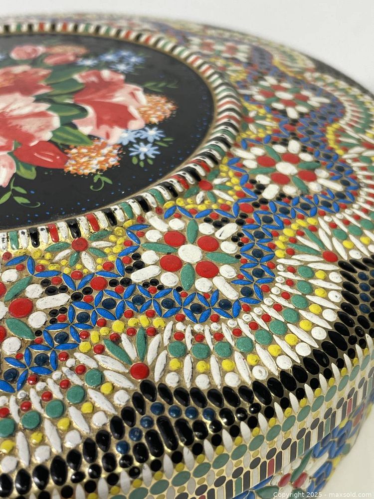 Vintage Dutch round metal cookie tin | Maxsold