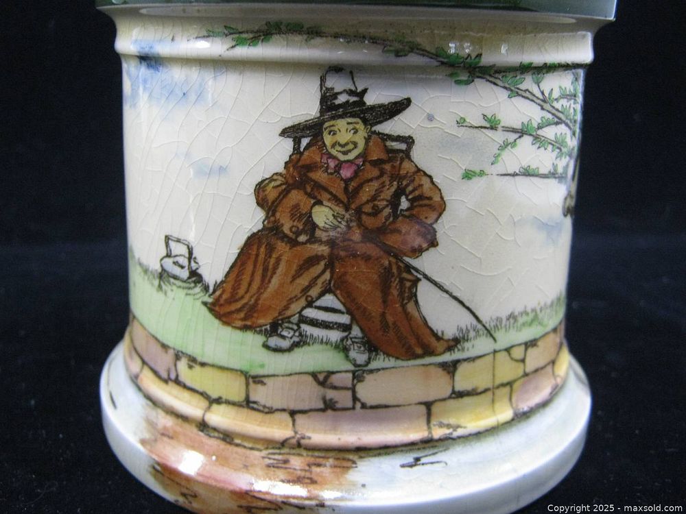 Royal Doulton The Gallant Fishers humidor | Maxsold