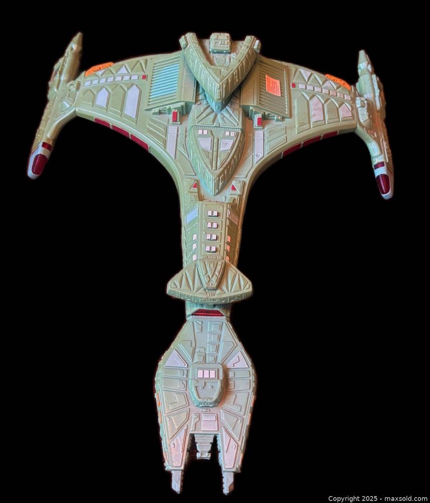Playmates 1993 Star Trek Klingon Vor'cha Attack Cruiser | Maxsold