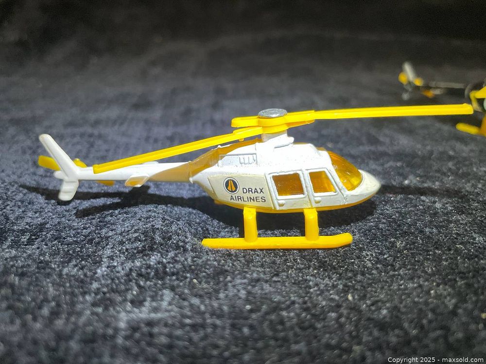 Corgi 007 Juniors die-cast helicopters | Maxsold