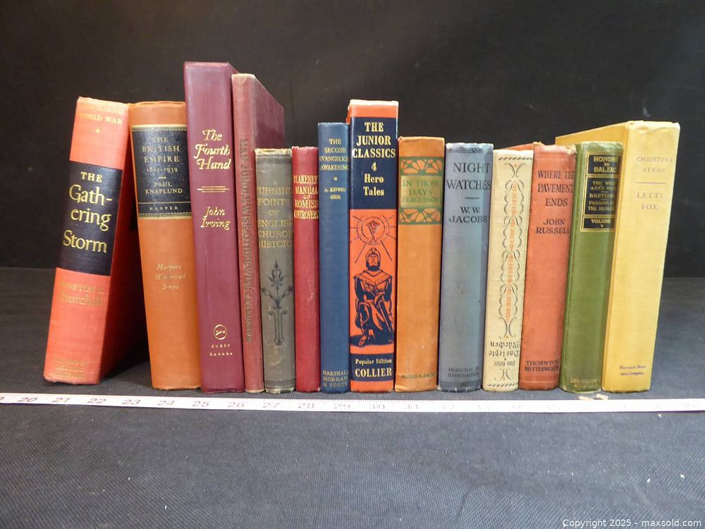 Vintage hardcover books collection | Maxsold