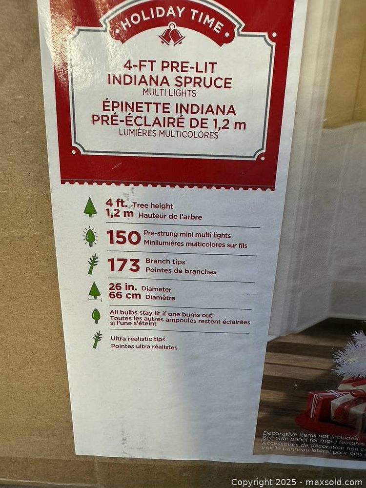 4 ft white Indiana Spruce pre-lit Christmas tree | Maxsold