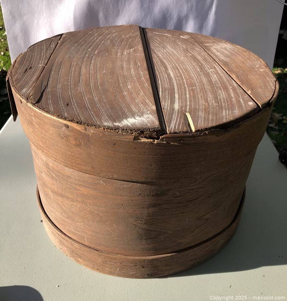 Vintage wooden round cheese box | Maxsold