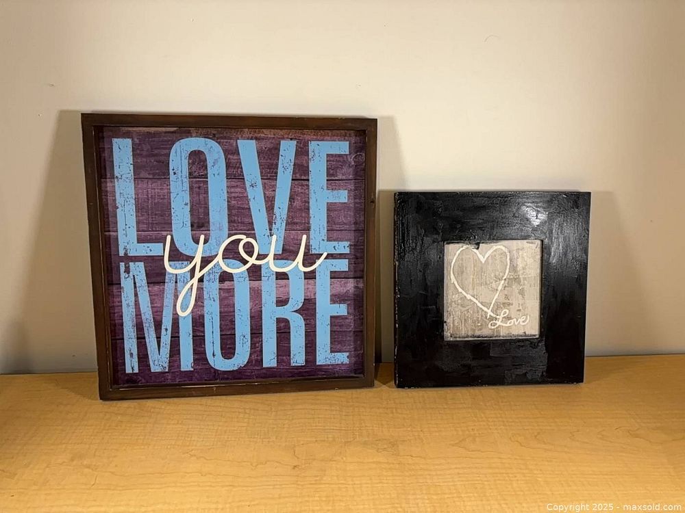 Hobby Lobby and unbranded wall plaques, 2 pcs | Maxsold