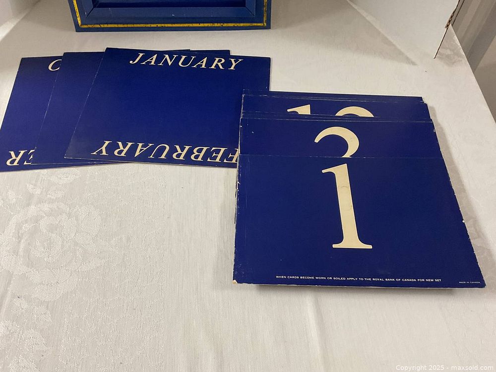 Vintage Royal Bank perpetual calendar | Maxsold
