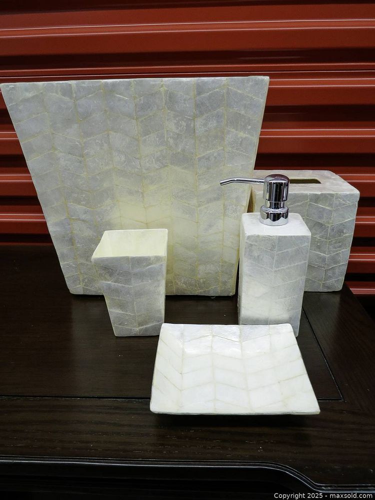 5-Piece Capiz Shell Bathroom Accessories Set | Maxsold
