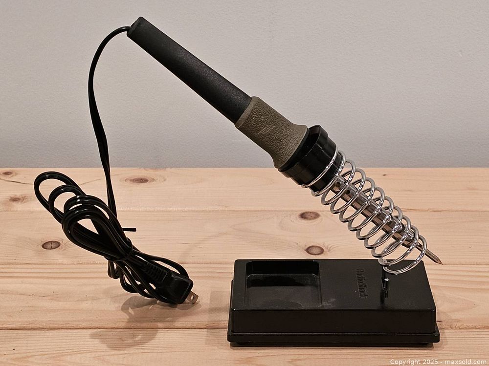 Electric Soldering Iron with Coil Stand | Maxsold
