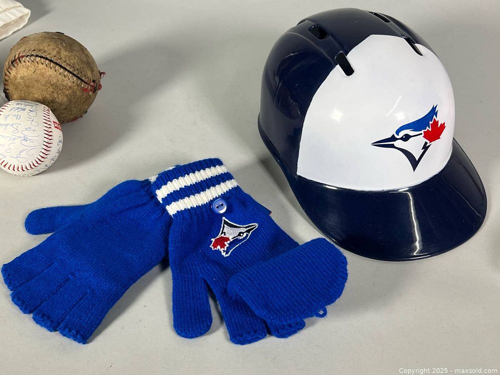 Toronto Blue Jays memorabilia bundle | Maxsold