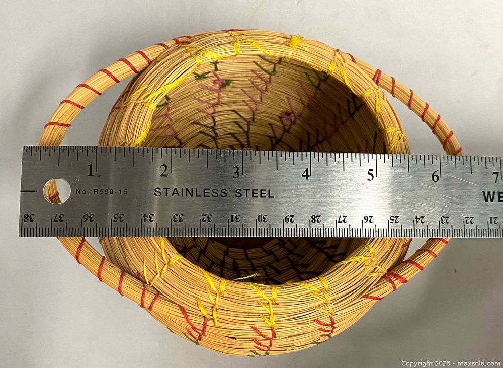 1996 Mary Billie Seminole Sweetgrass Basket | Maxsold