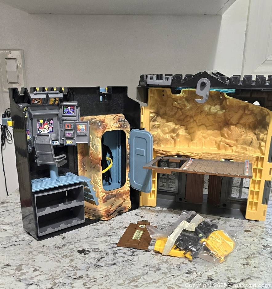 DC Comics Batman Wayne Manor Batcave Playset | Maxsold