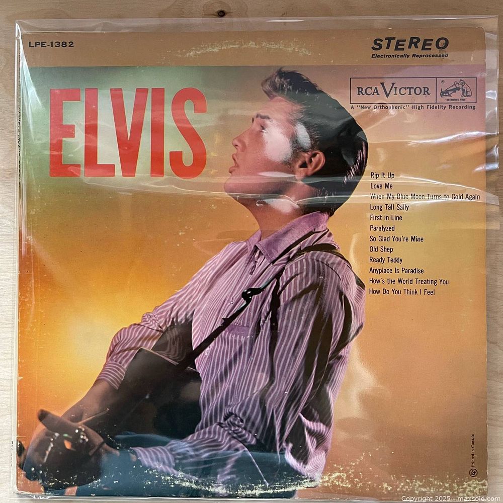 Elvis Presley “Elvis” stereo vinyl LP | Maxsold