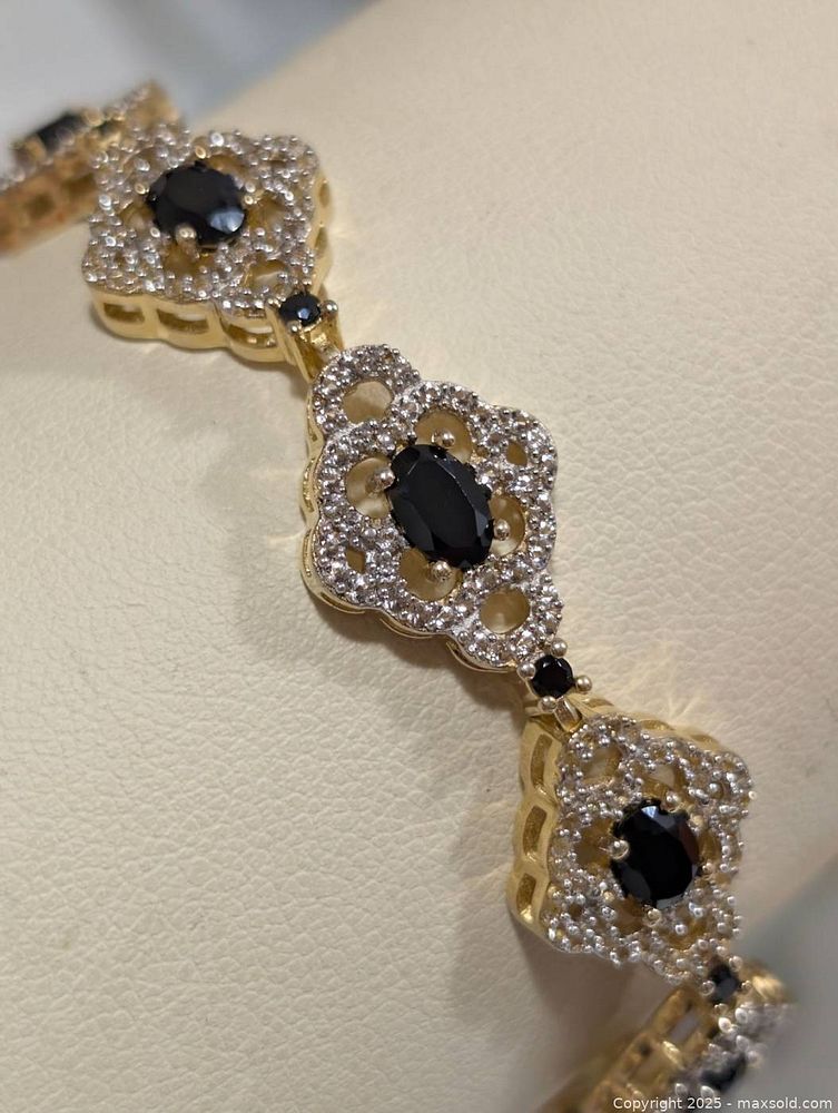 Silver 15.53g sapphire CZ bracelet, 8" | Maxsold