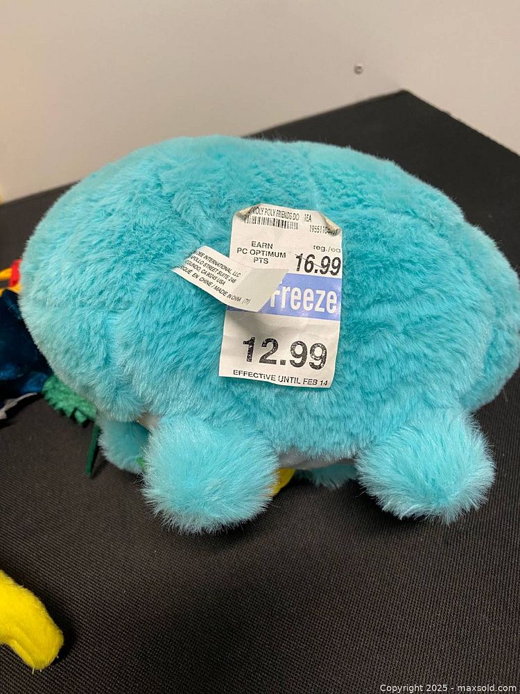 8 assorted character plush toys | Maxsold