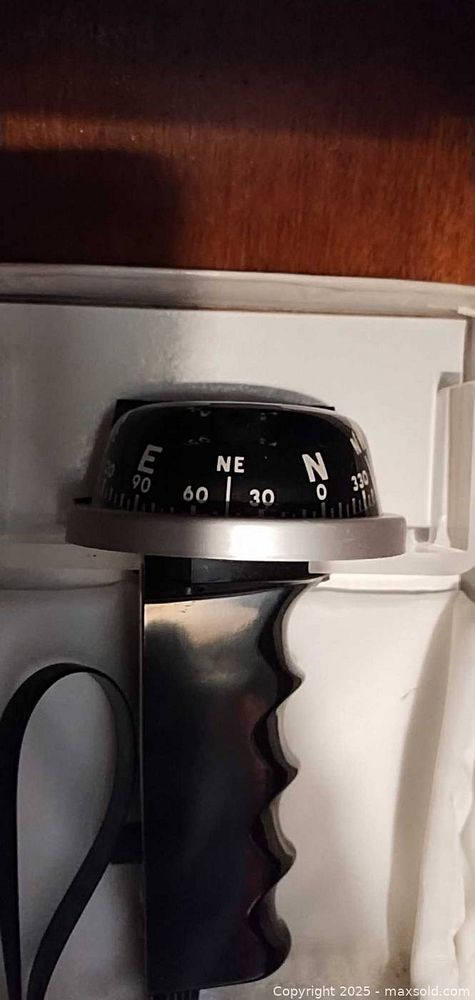 Airguide Model 64 hand sighting compass | Maxsold