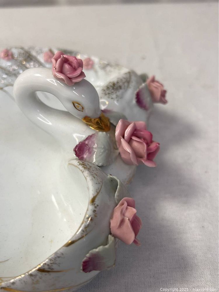 Porcelain bud vase and swan trinket dish with pink roses | Maxsold