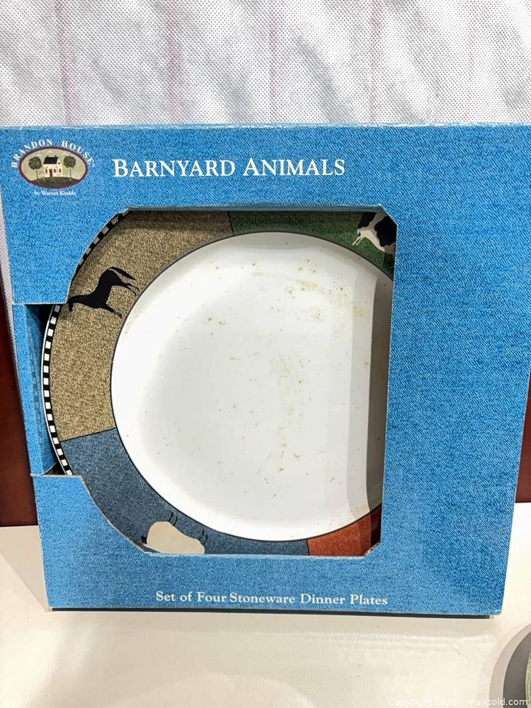 Sakura Barnyard Animals Stoneware Dinner Plates | Maxsold