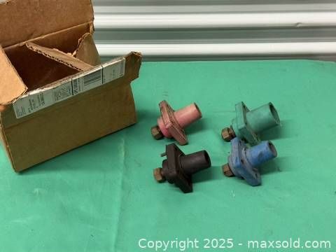 Panel Mount Cam-Lock Connectors | Maxsold