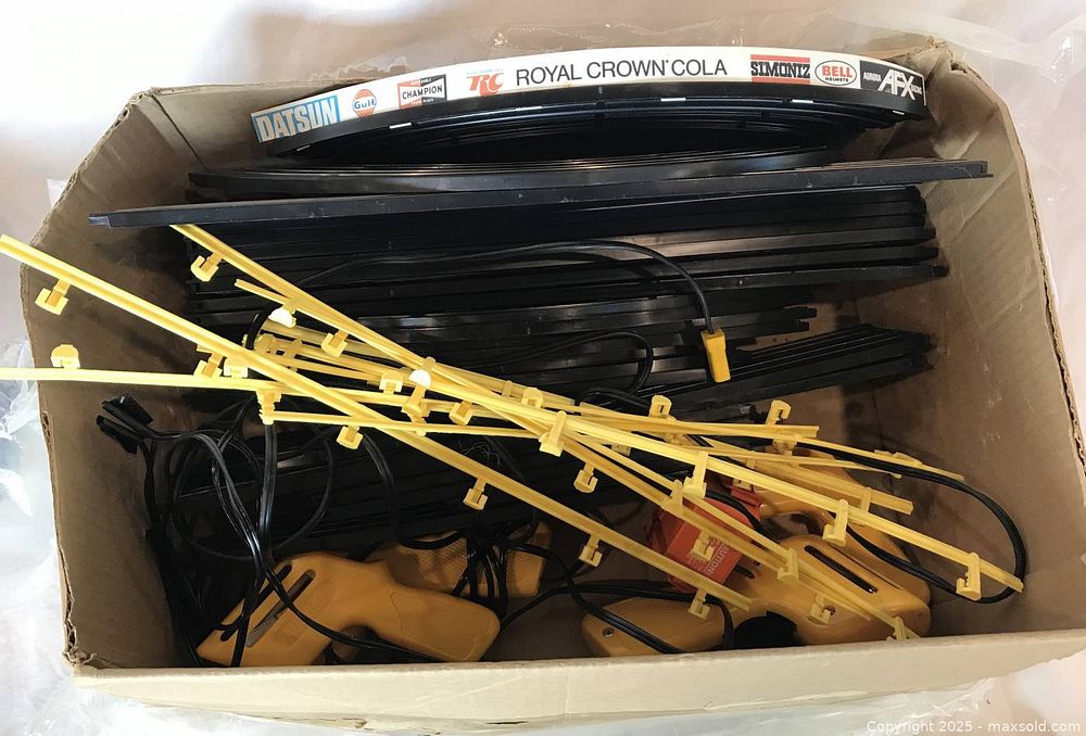 AFX AURORA Slot Car Track Controllers & Books ++ | Victoria (British ...