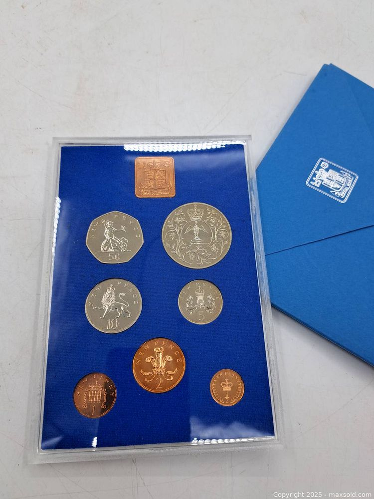 Royal Mint 1977 UK coin proof set with case | Maxsold
