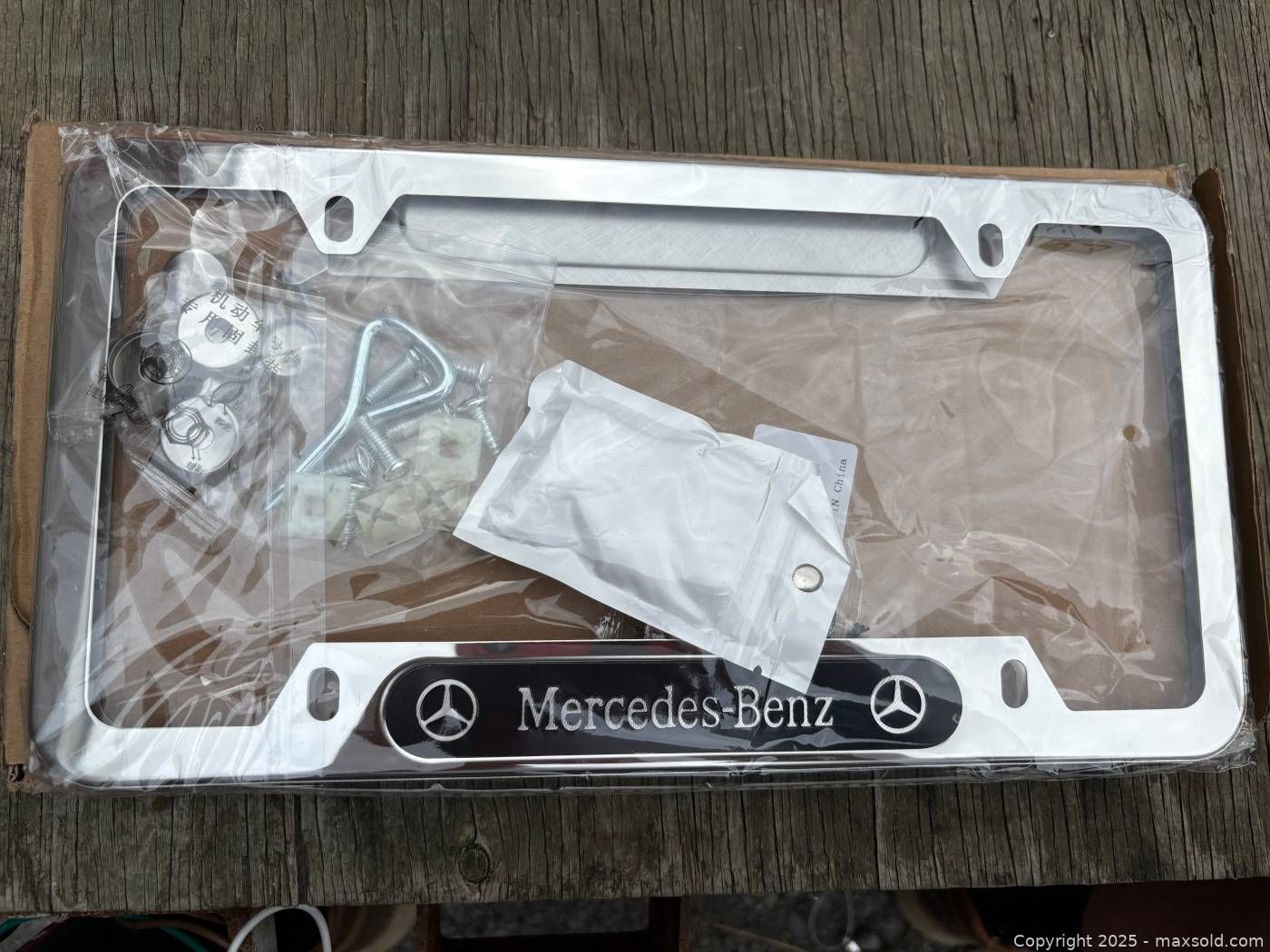 Mercedes-Benz stainless plate frame kit pair | Maxsold