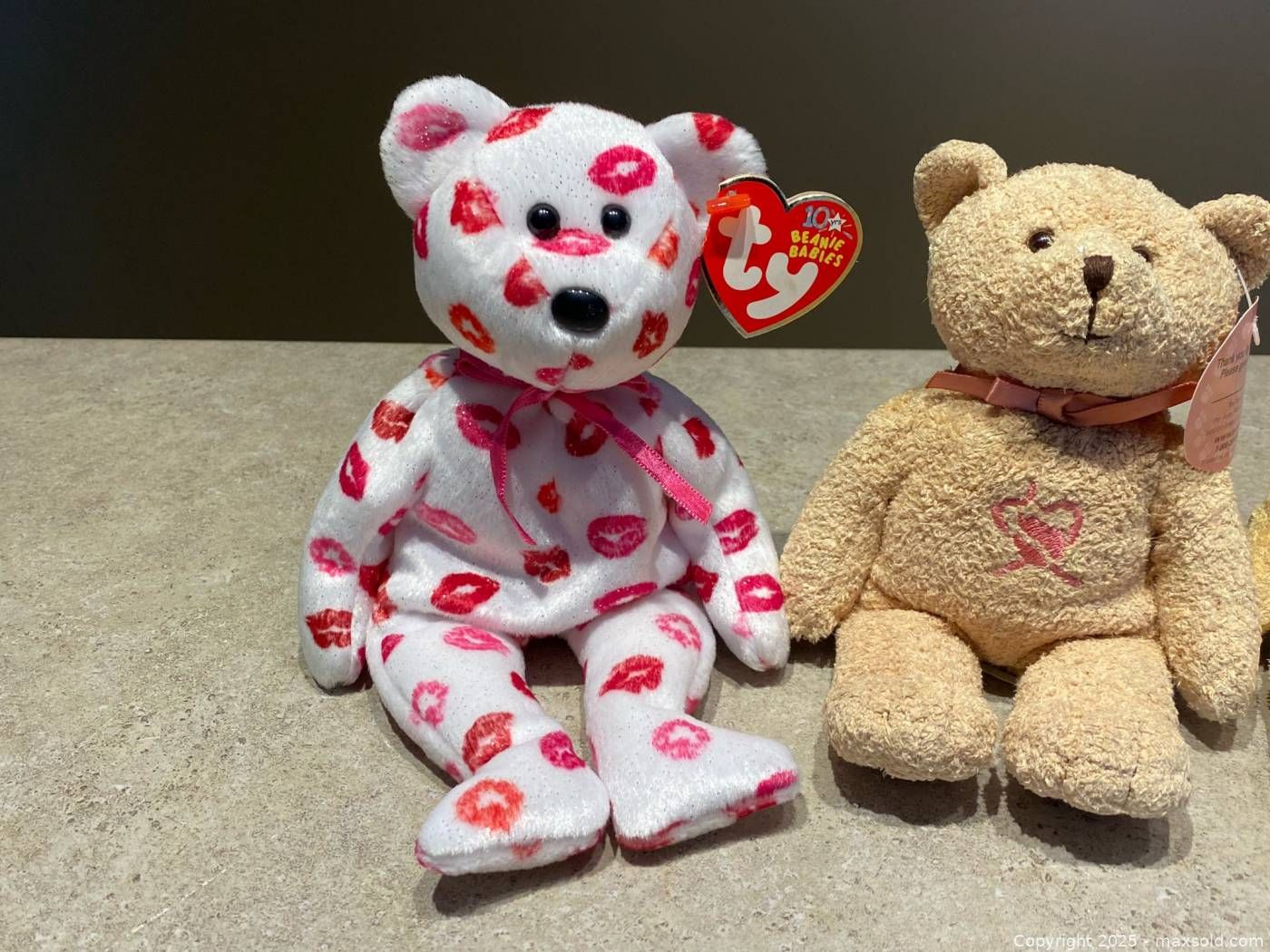 5 Collectible Teddy Bears Ty & Avon | Maxsold