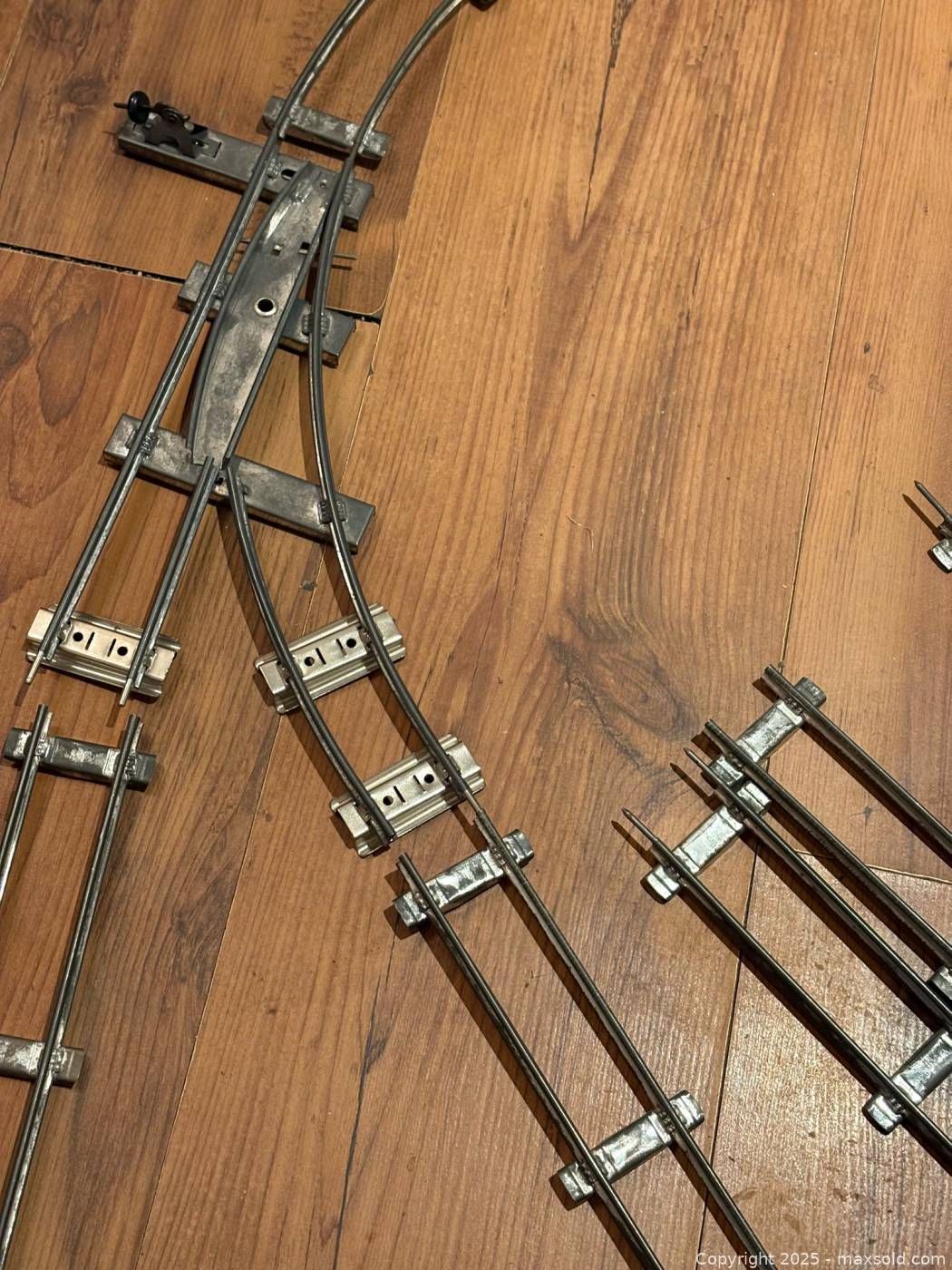 O scale two-rail train track 19pc | Maxsold