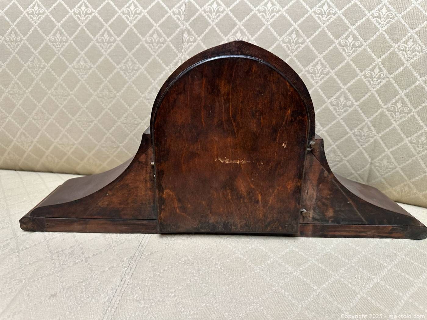 Gilbert Wooden Clock, 1807 | Napa (California, USA) SELLER MANAGED ...