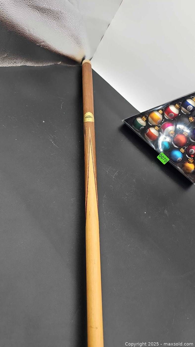 Elton Model B pool cue and pool ball ornaments | Maxsold