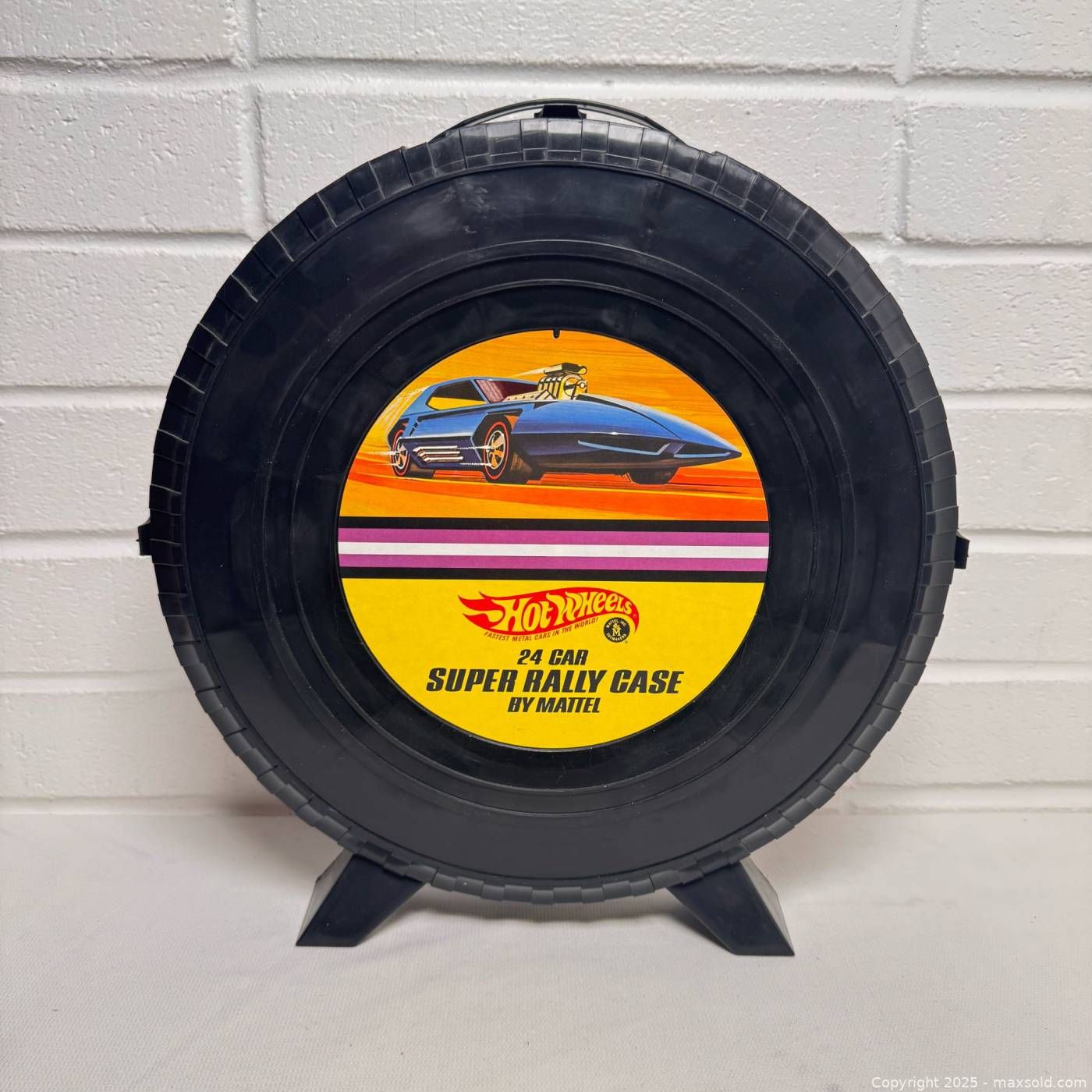Hot Wheels Super Rally 24-Car Case | Maxsold