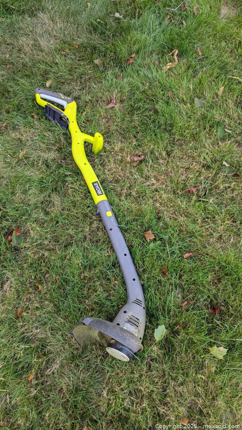 Ryobi ONE+ 18V cordless string trimmer/edger with two replacement ...