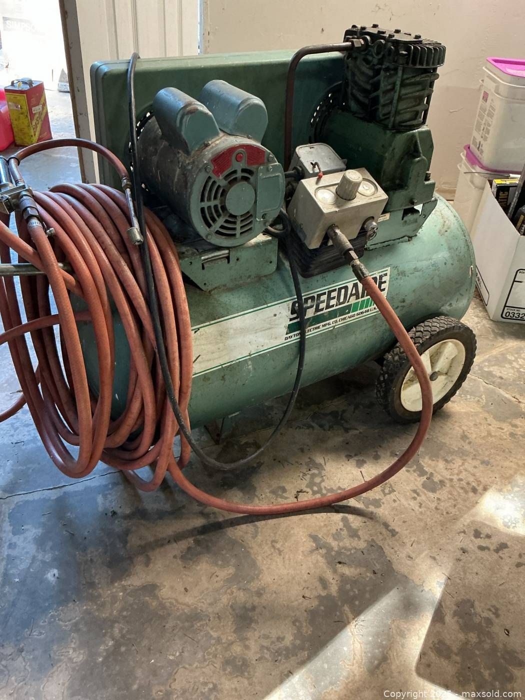 Speedaire portable electric air compressor | Maxsold