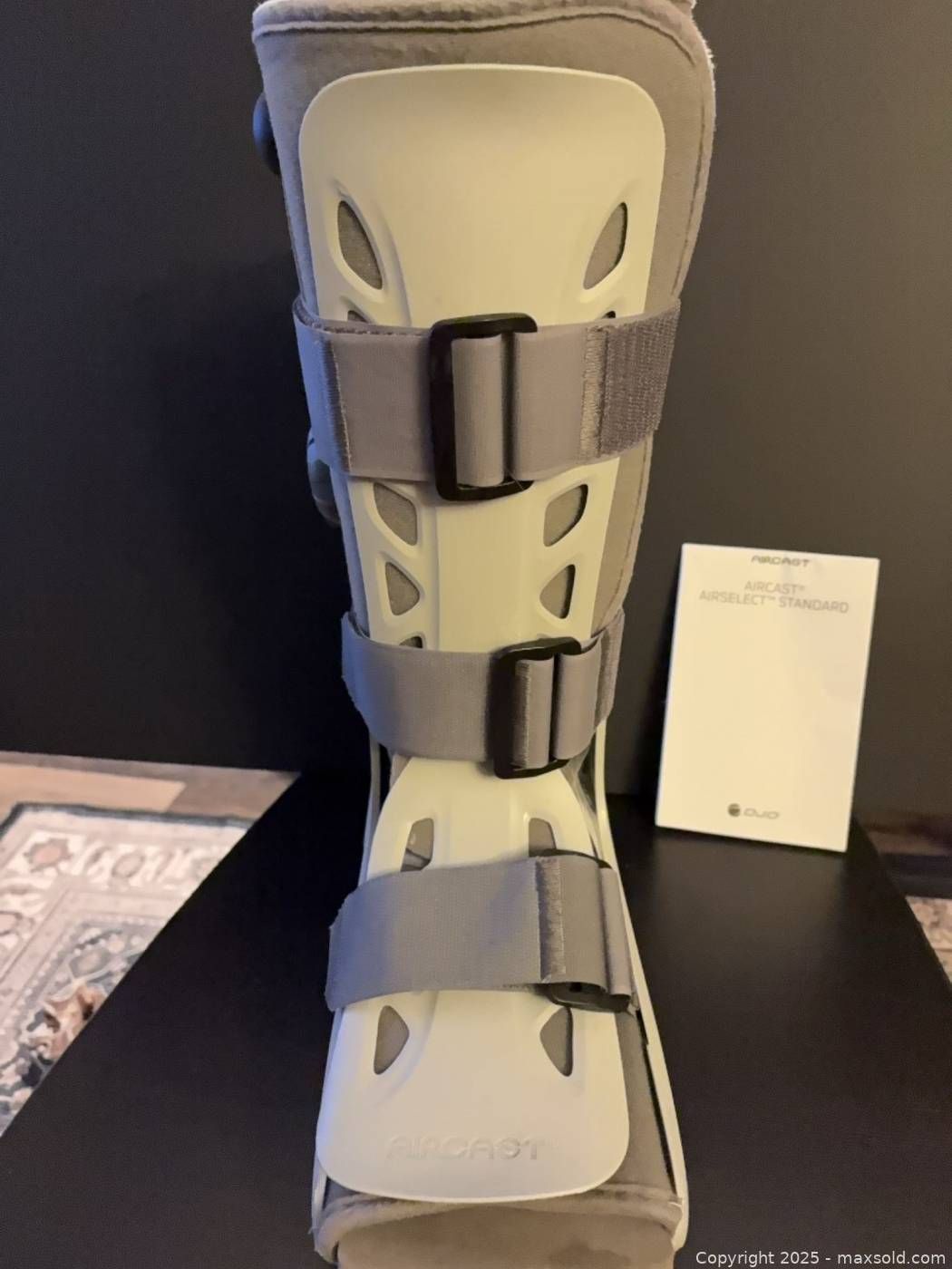 Aircast AirSelect Standard Pneumatic Walking Boot Medium Left | Maxsold
