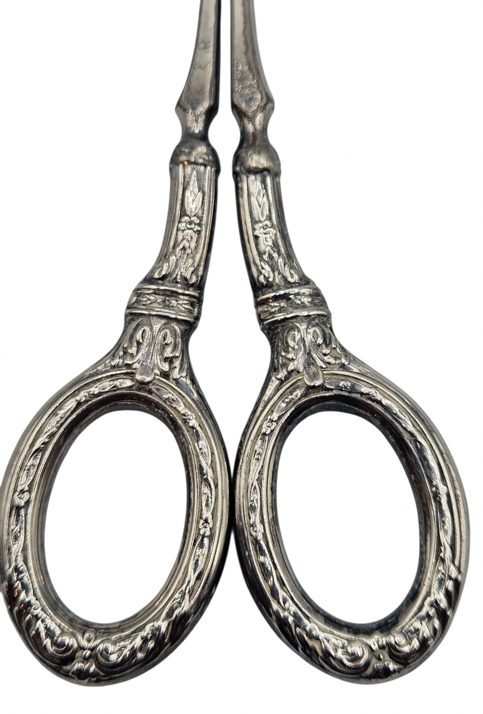 Vintage Batpre Germany embroidery scissors | Maxsold