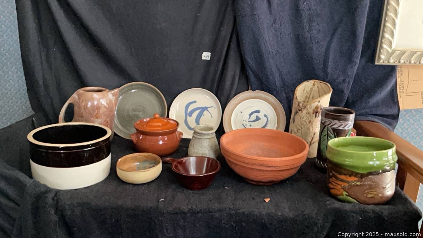 Assorted studio pottery tableware and vessels | Maxsold