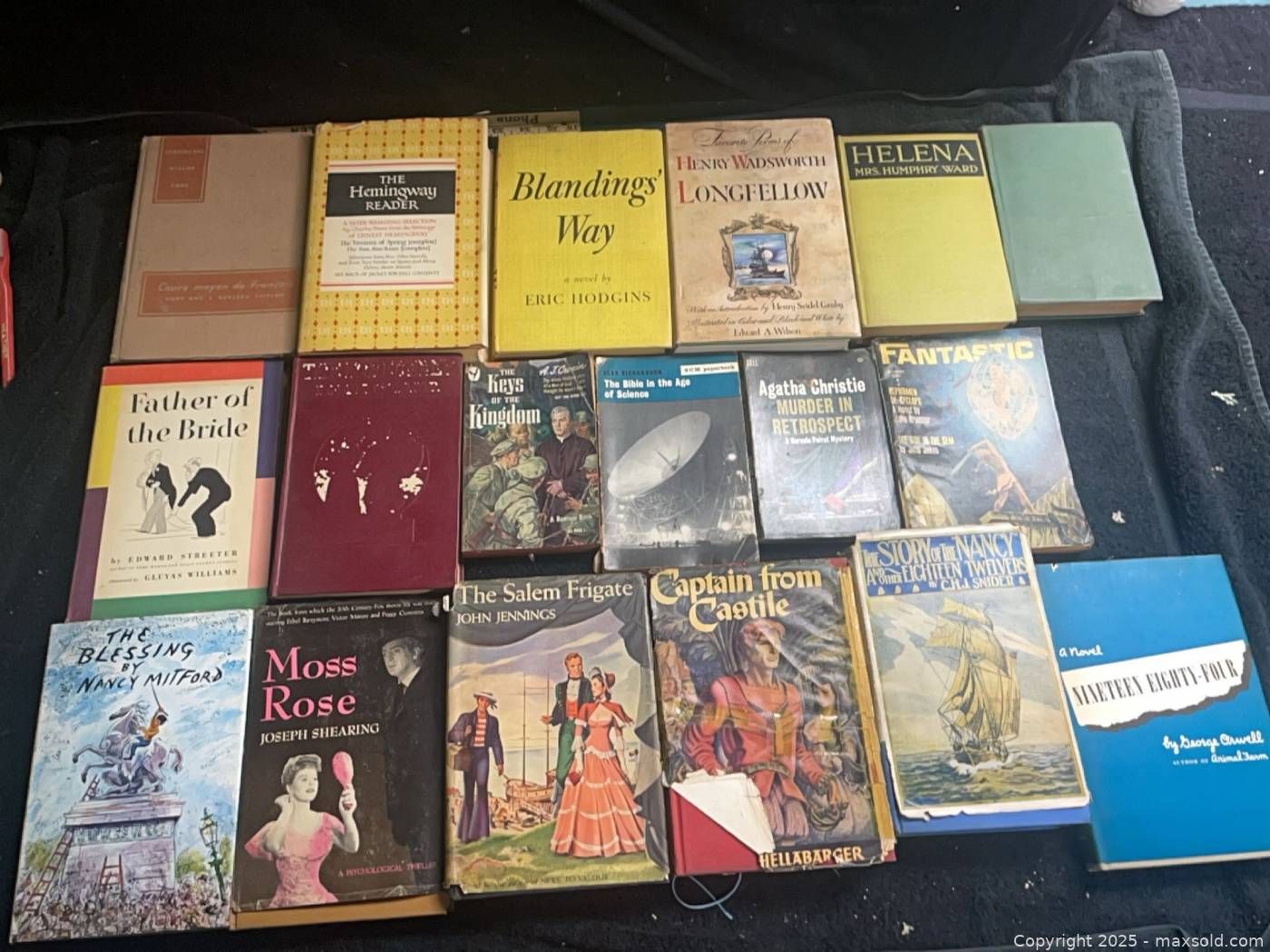 18 vintage fiction, classics, poetry & history books | Maxsold
