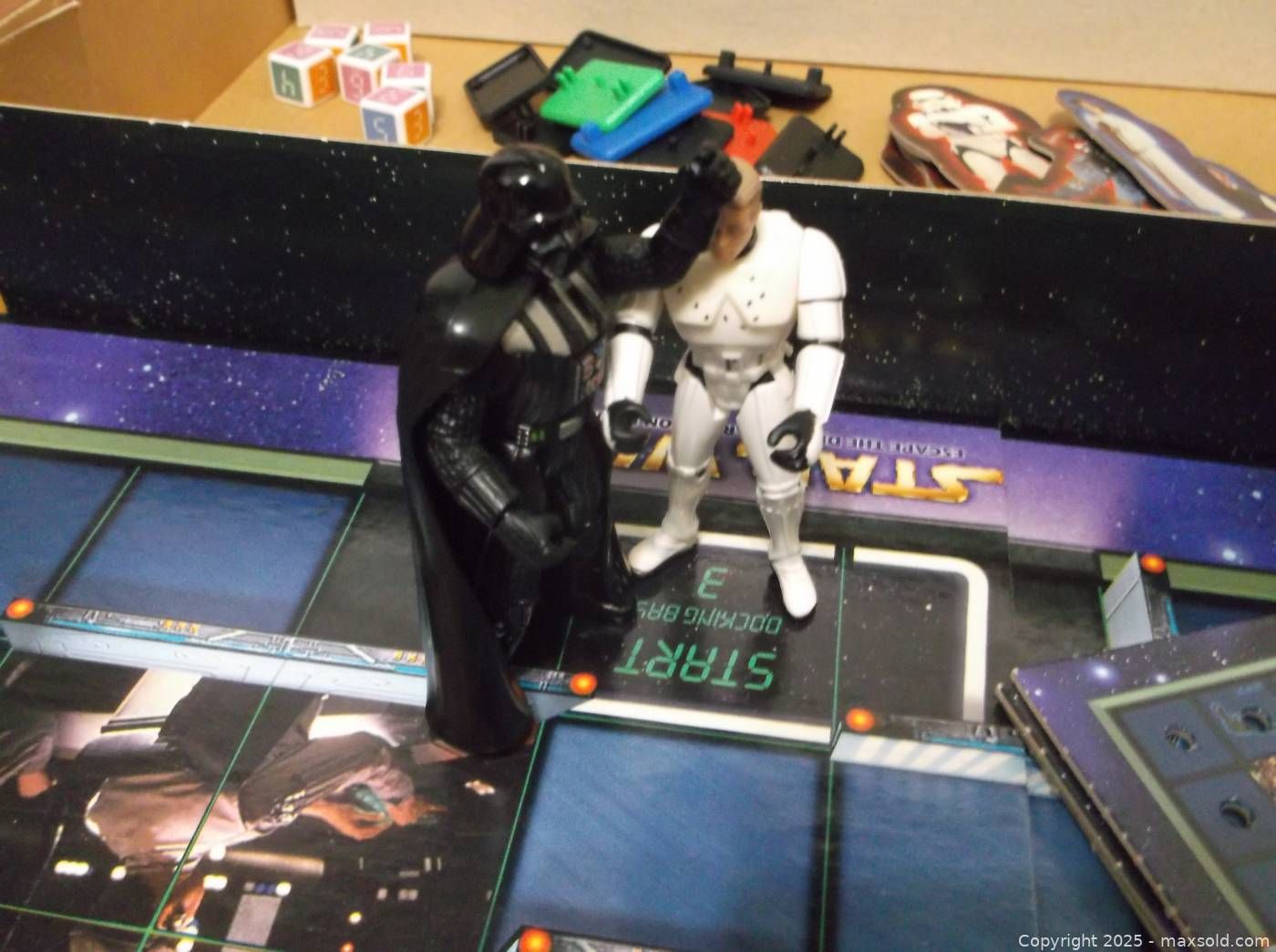 1998 Hasbro Star Wars Escape the Death Star Board Game | Maxsold