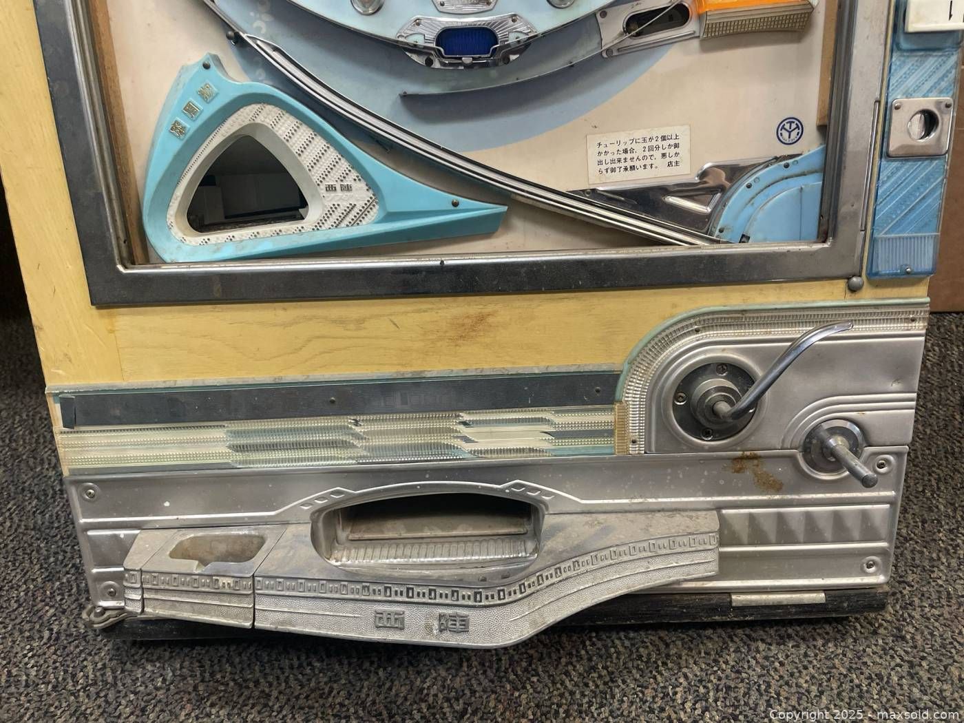 Vintage Nishijin pachinko machine | Maxsold