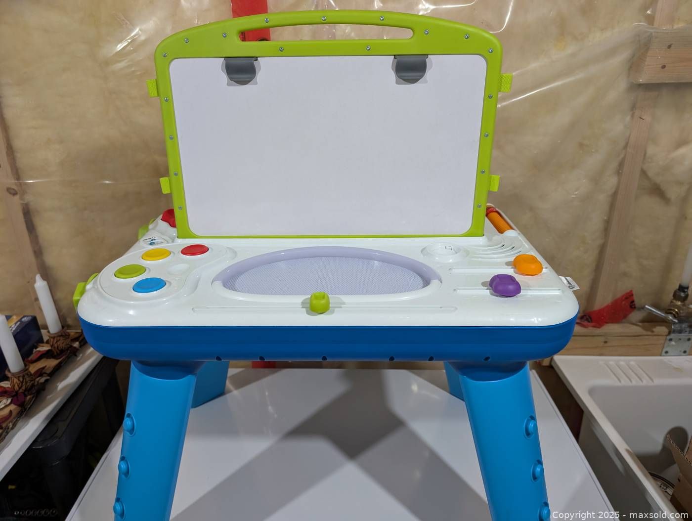 Baby Einstein Curiosity Activity Table | Maxsold