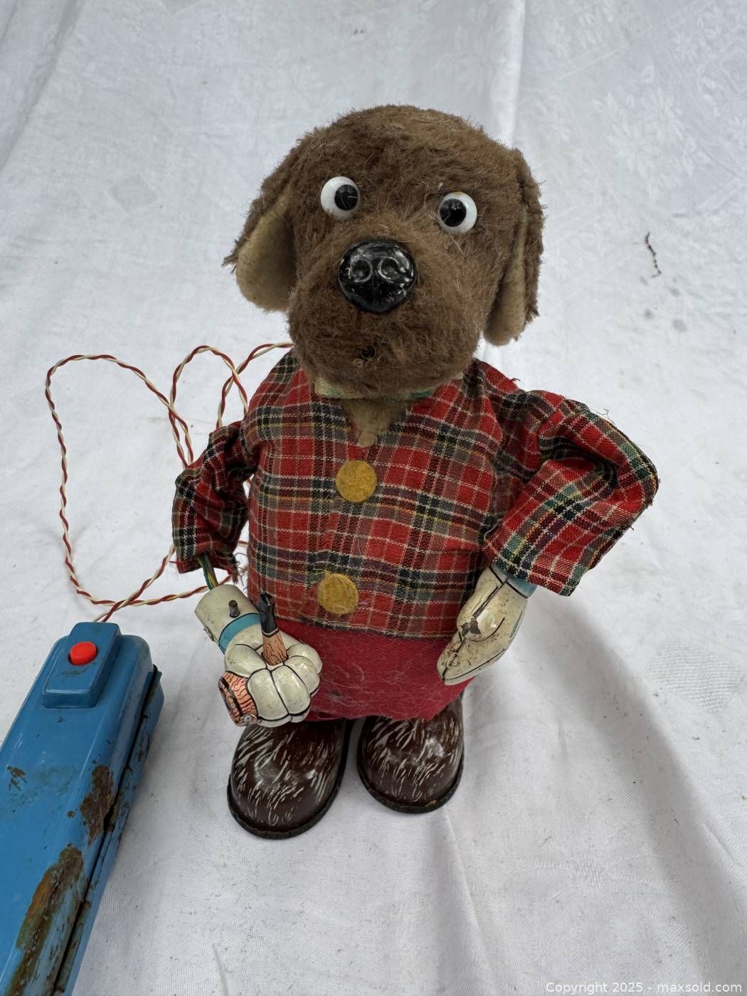 Battery Operated Pipe-Smoking Dog Toy | Maxsold