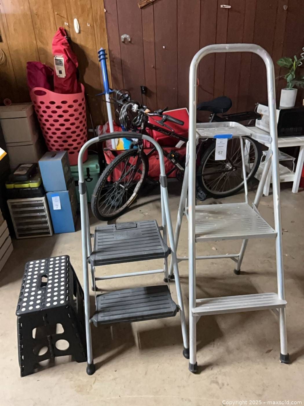 Folding 3-Step Ladder, 2-Step Ladder, Plastic Step Stool | Maxsold